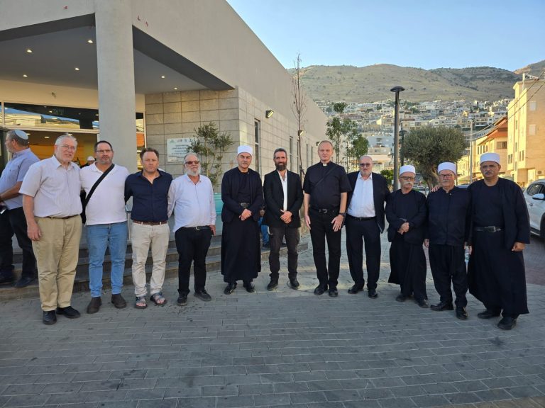 Maariv - Interfaith Leaders Unite in Prayer at Majdal Shams After ...